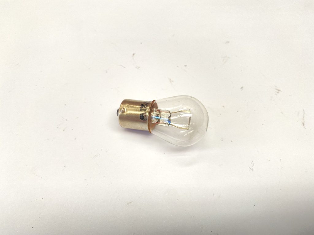 Ampoule universelle 6V 21W - DUTEA